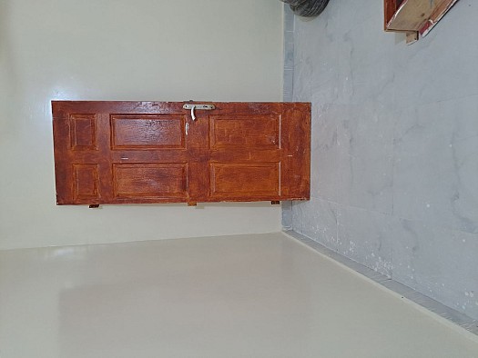 Porte en bois 8000djf à Djibouti