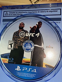 CD UFC 4 PS4 à Djibouti