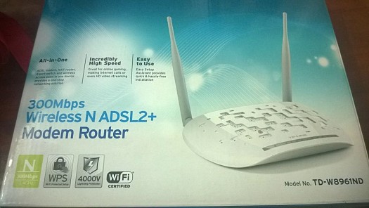 Modem wifi neuve dans son carton à Djibouti