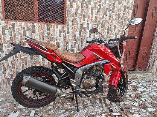Motos Senke 200 à Djibouti
