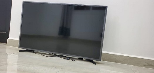SAMSUNG SMART TV 45'' à Djibouti