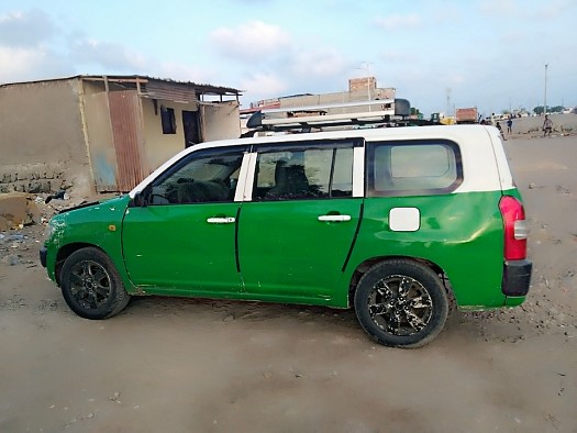 TOYOTA PROBOX à Djibouti