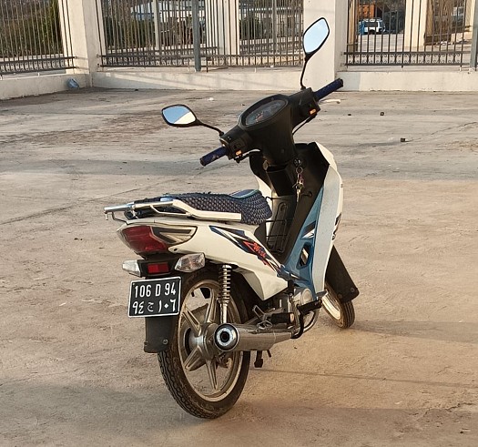 Moto Jincheng 110cc WISH à Djibouti
