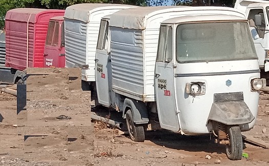 3 Bajaj de marque PIAGGIO à Djibouti