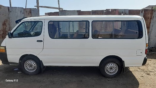 Mini bus à Djibouti