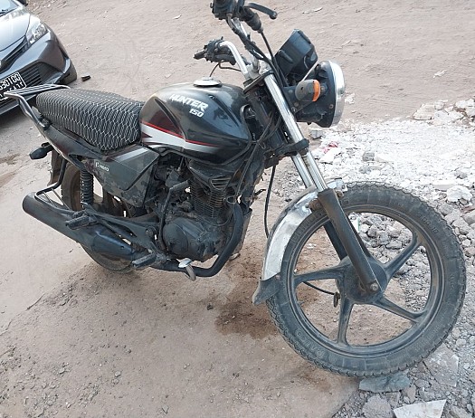 Moto Hero Hunter 150cc en bon état à vendre à Djibouti