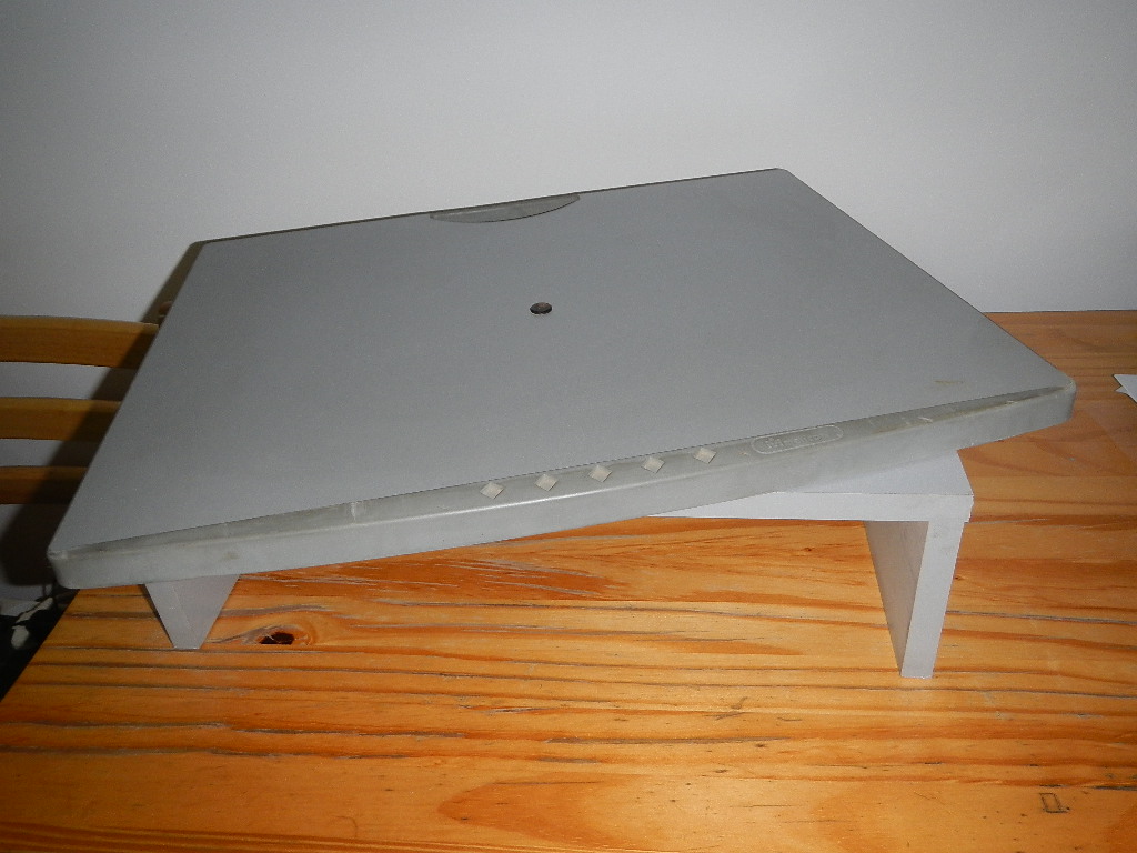 Support TV avec plateau tournant à Djibouti