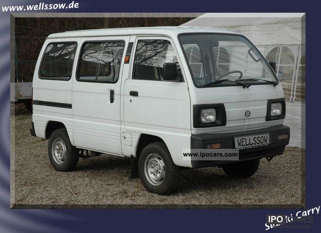 Suzuki mini bus à Djibouti