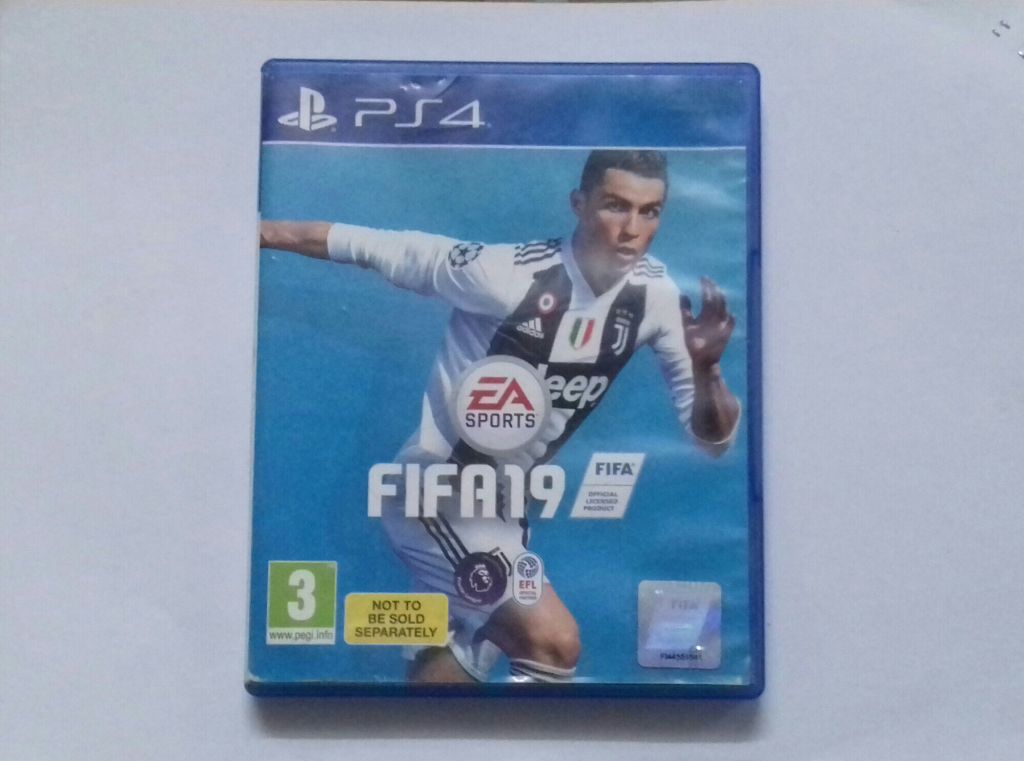 CD fifa 19 ps4 à Djibouti