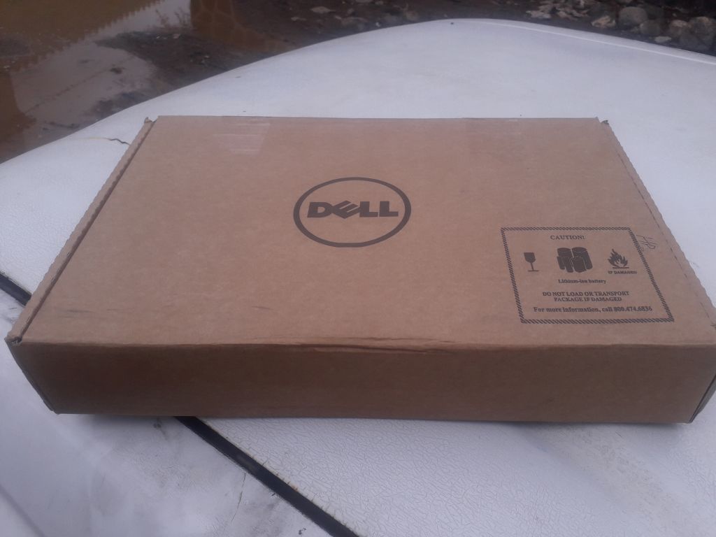 Vente d'un mini pc portable neuf dans son carton d'emballage à Djibouti